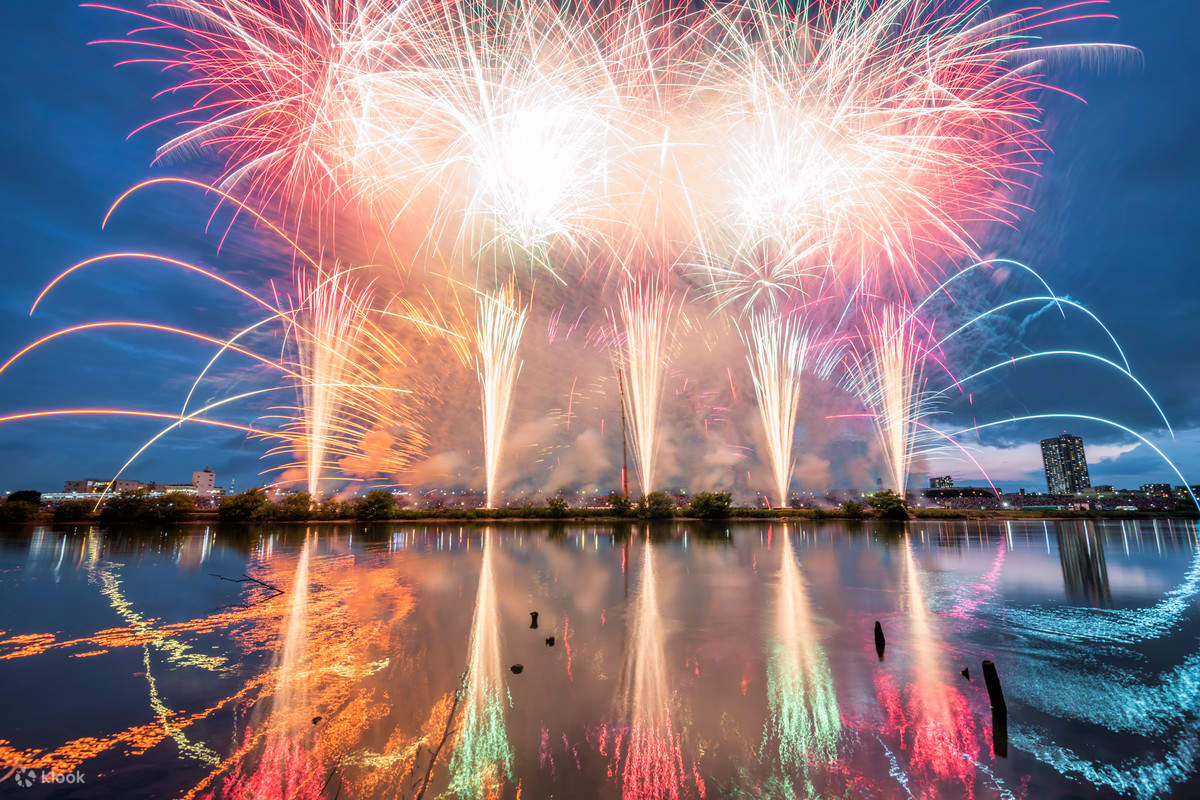 Kamakura & Atami Maritime Fireworks Festival Exclusive Maritime ...