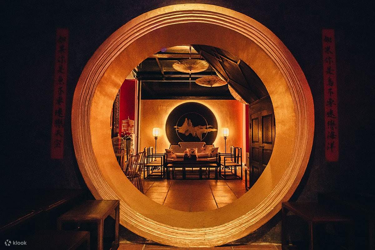 Hidden Bar Hopping Experience With Roundtrip Transfer In Penang Klook