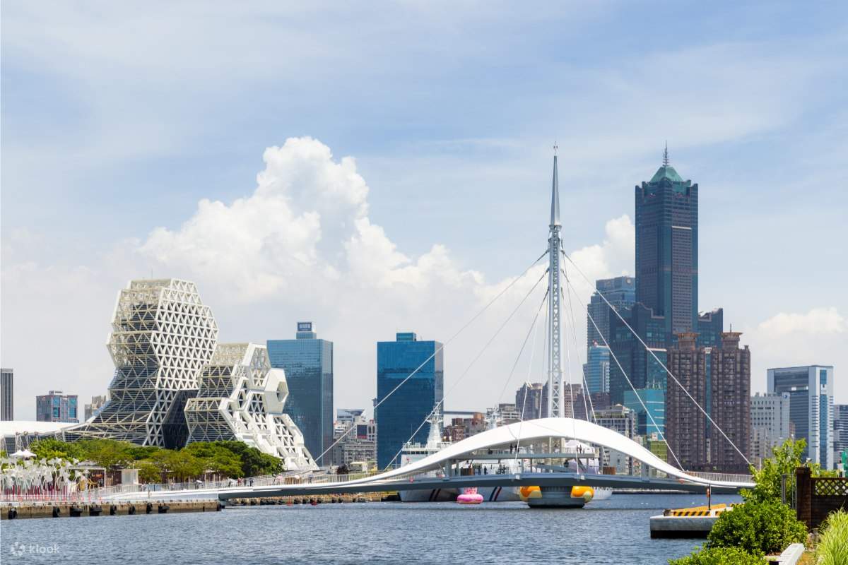 Kaohsiung: Classic Kaohsiung Day Tour - Klook Singapore