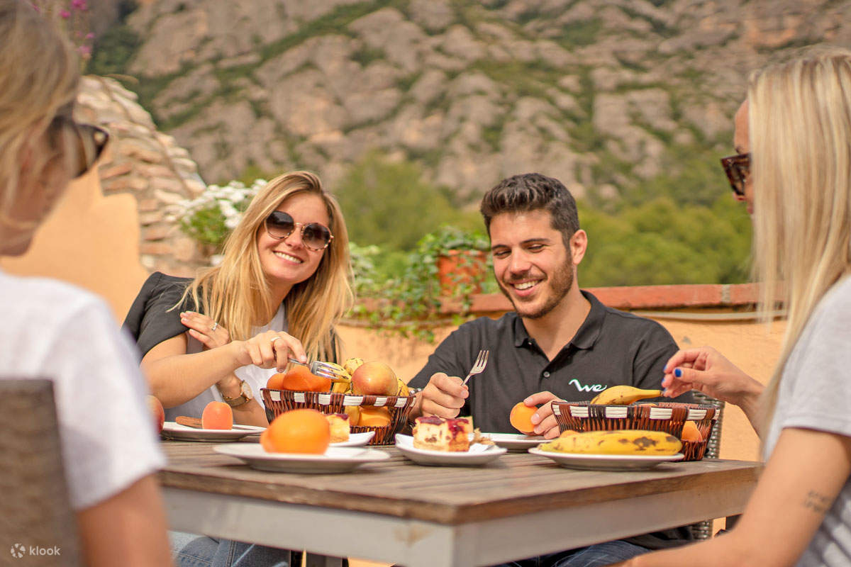 Montserrat and Farmhouse Lunch Day Tour from Barcelona - Klook