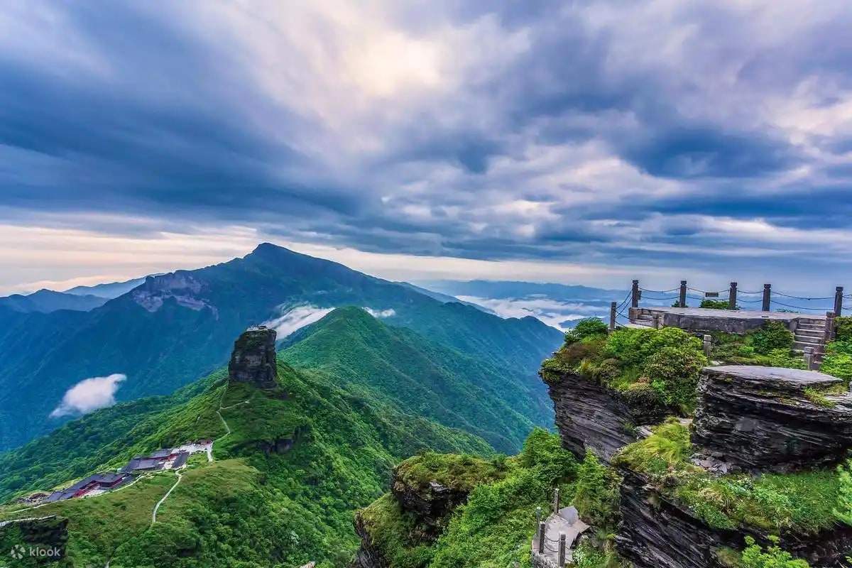 Private guided day tour to Tongren and Fanjing Mountain from Guiyang ...