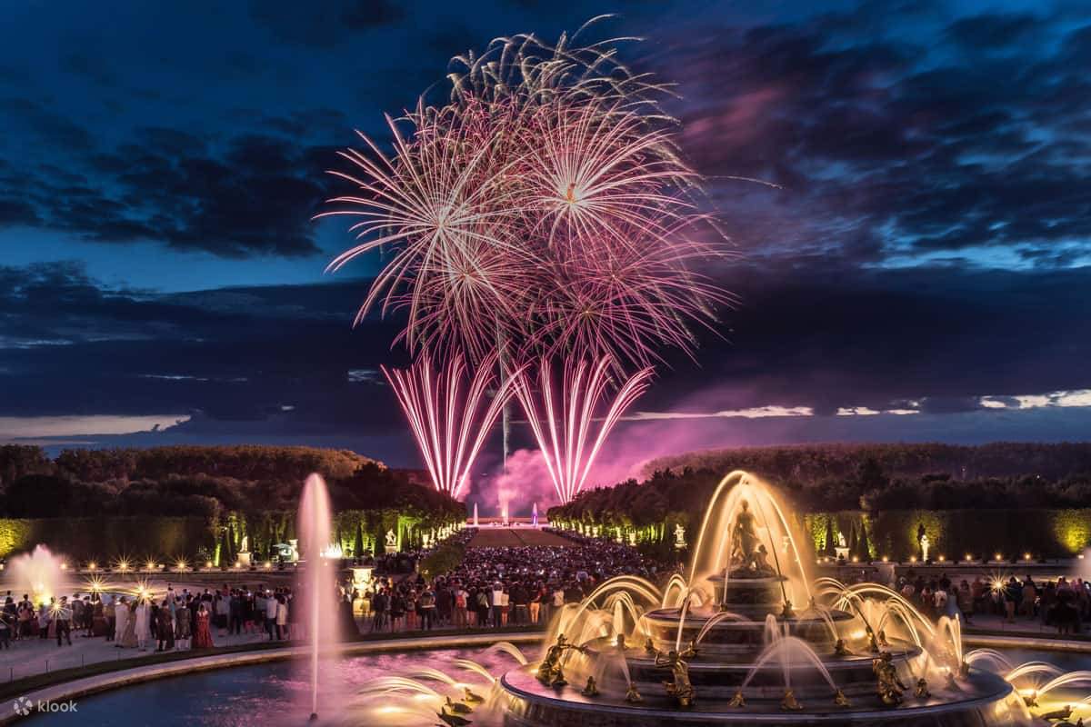 Sunset Versailles Bike Tour with Fireworks - Klook