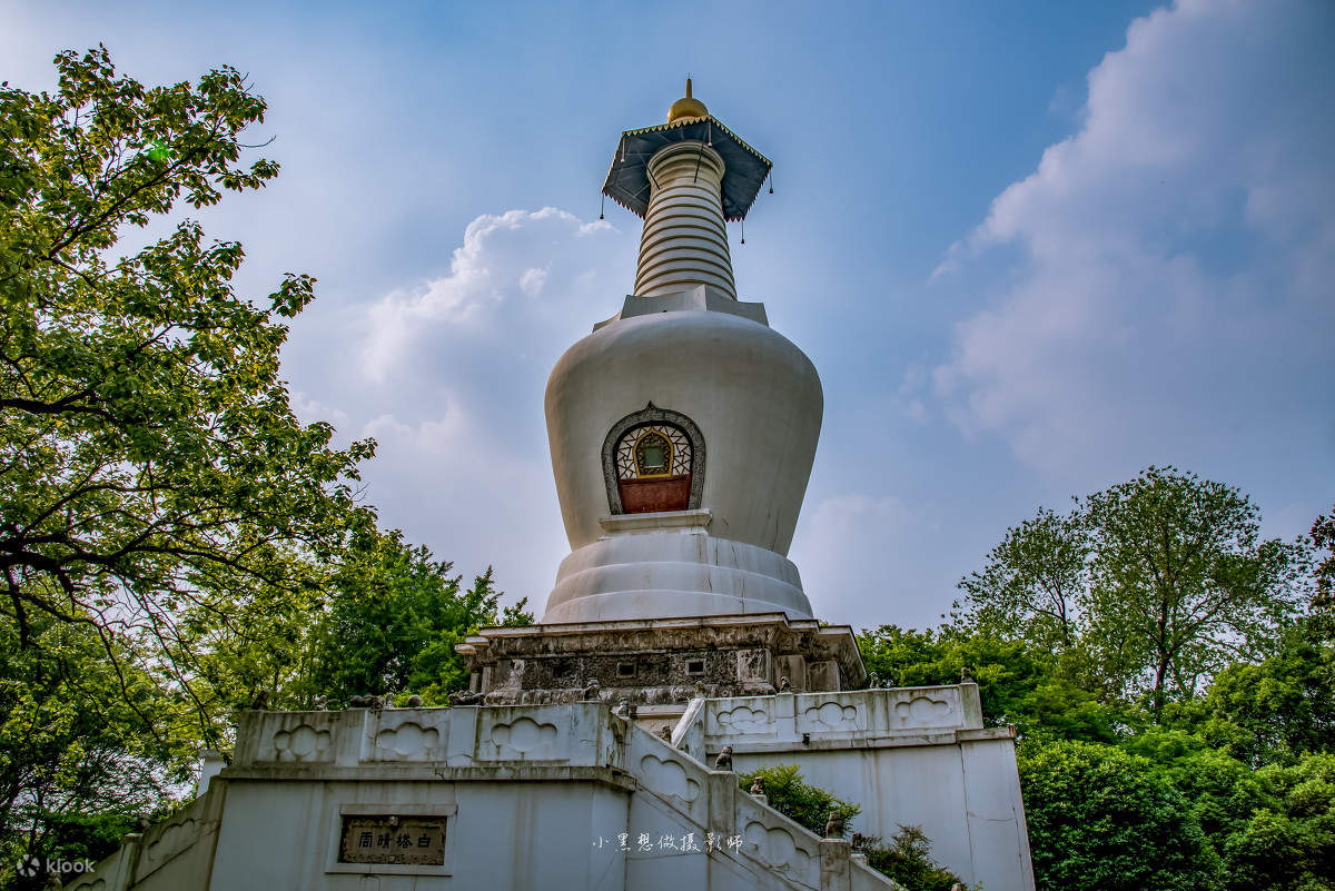 Yangzhou Slender West Lake + Dongguan Street + Daming Temple + He ...