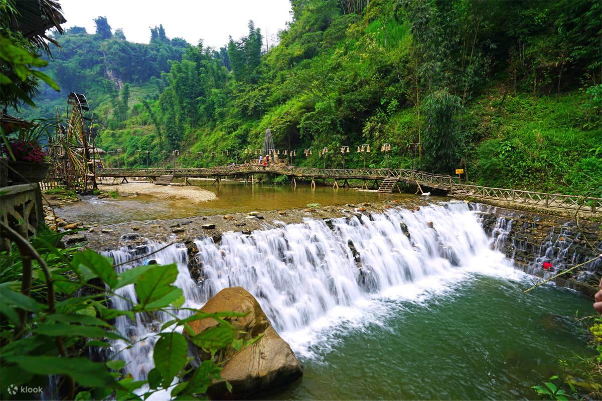 Tur Setengah Hari Berpemandu ke Desa Cat Cat dari Sapa - Klook Indonesia
