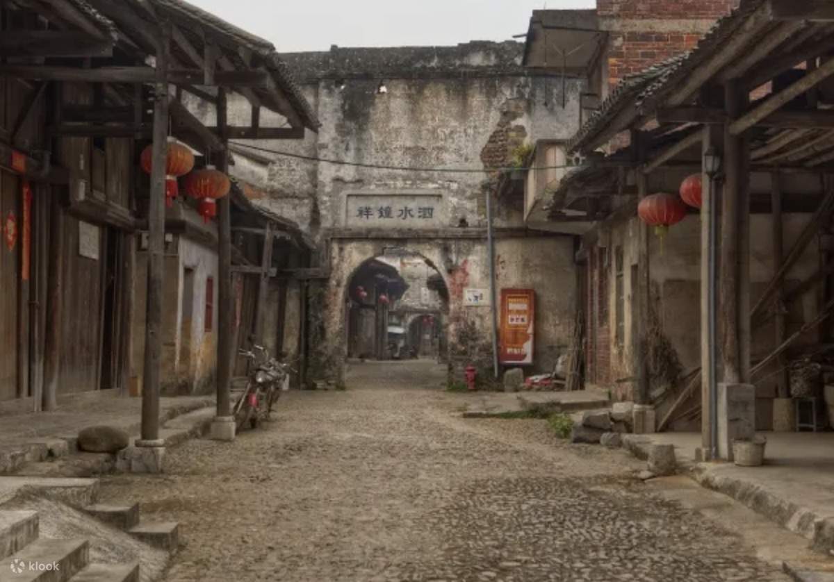 Private Tour:Daxu Ancient Town Li River Bamboo Boat & Xianggong Hill ...