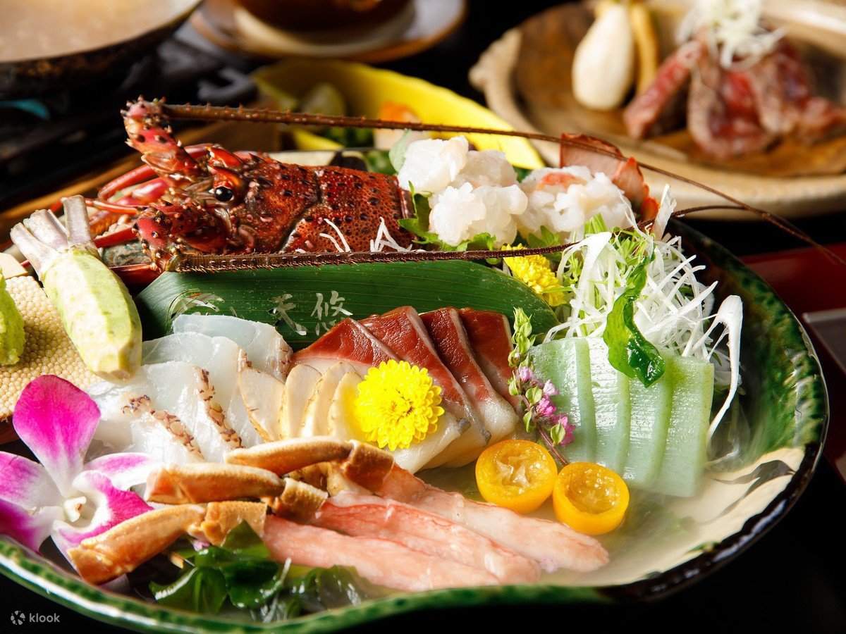 Hakone Kowakien Tenyu Japanese-style hot spring hotel, one stay, two ...