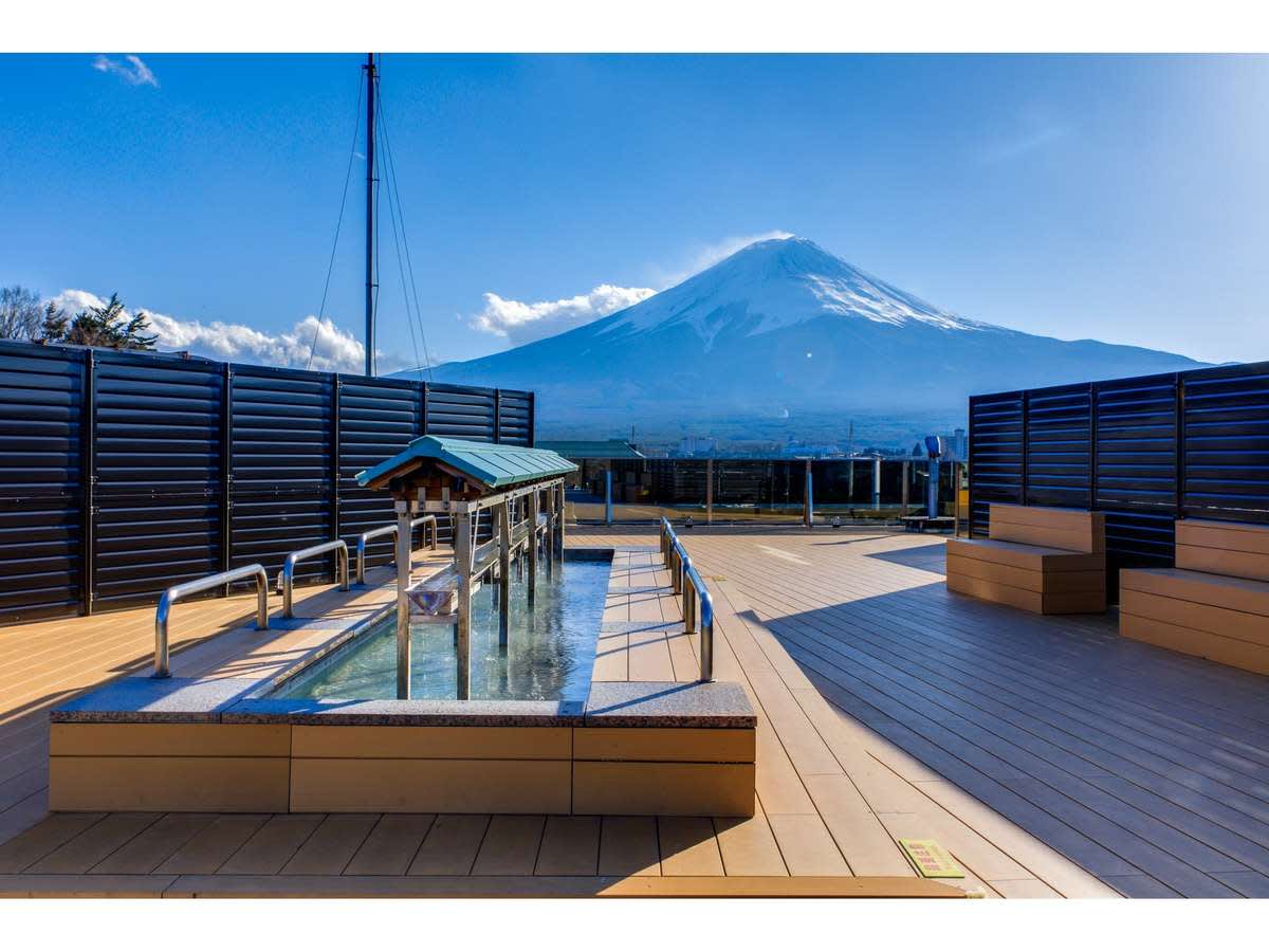 Hunanzhuang Hotel, lake view room, one bed, two meals - Klook ...