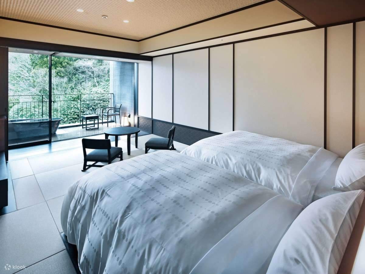 Hakone Kowakien Tenyu Japanese-style hot spring hotel, one stay, two ...