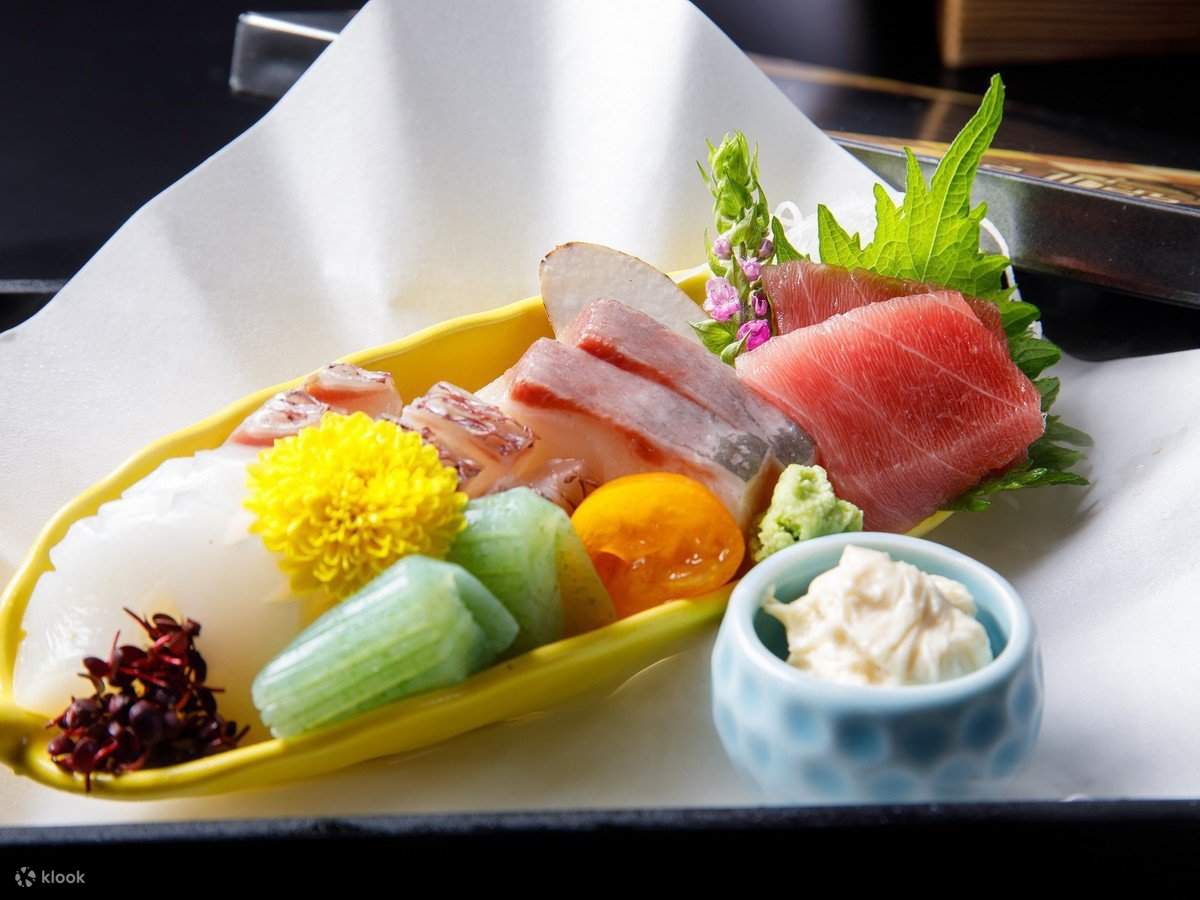 Hakone Kowakien Tenyu Japanese-style hot spring hotel, one stay, two ...