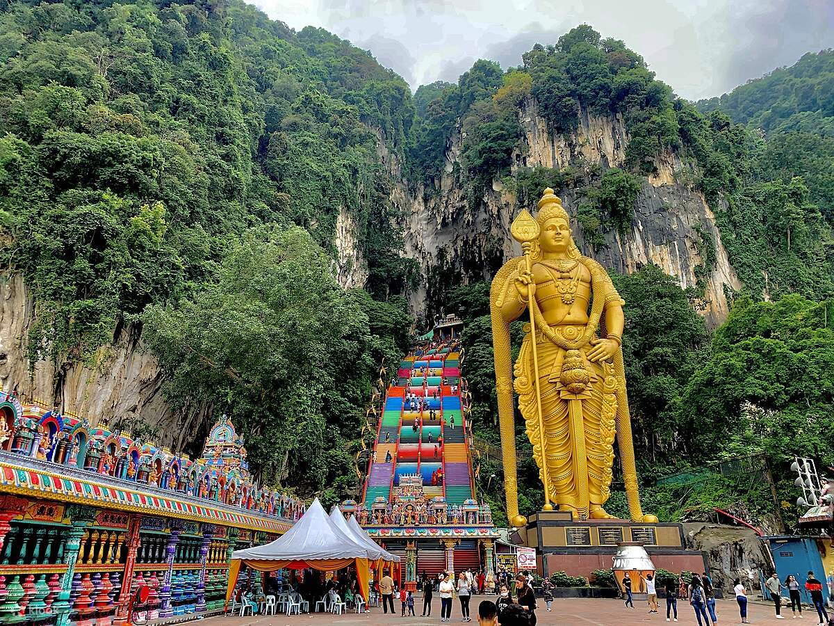 Genting Day Tour with Batu Caves, Berjaya Hill & Durian Tasting - Klook