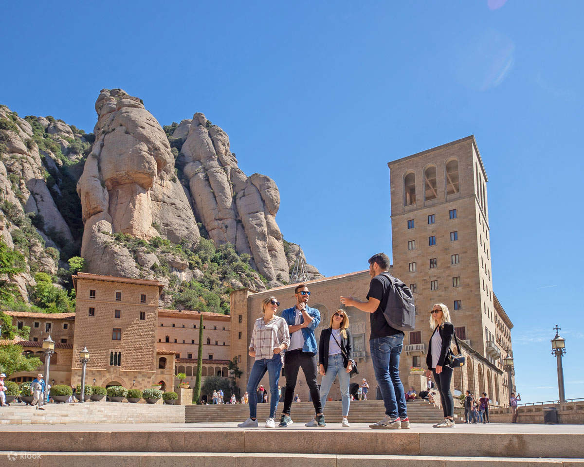 Montserrat and Farmhouse Lunch Day Tour from Barcelona - Klook