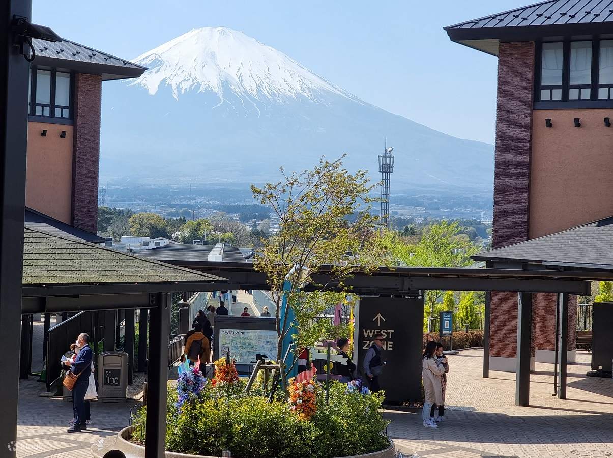 Suntory Whisky Hakushu Museum＆ Gotemba Premium Outlets - Klook Australia