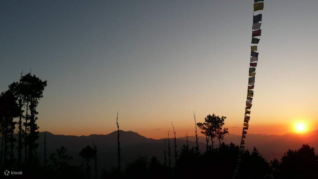 Nagarkot Sunrise Tour with Day Hike: Himalayan Adventure in Nepal - Klook