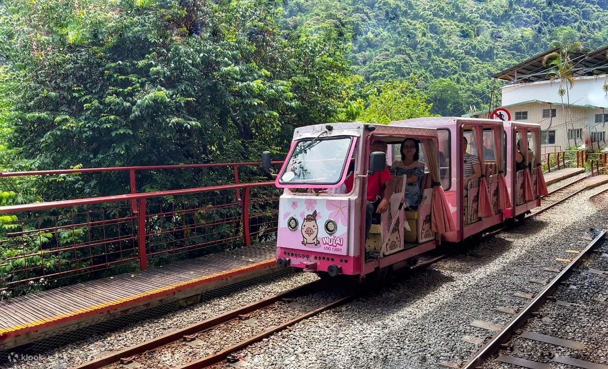 Wulai Yunxian Paradise & Wulai Trolley Lover's Bridge & Wulai Waterfall ...