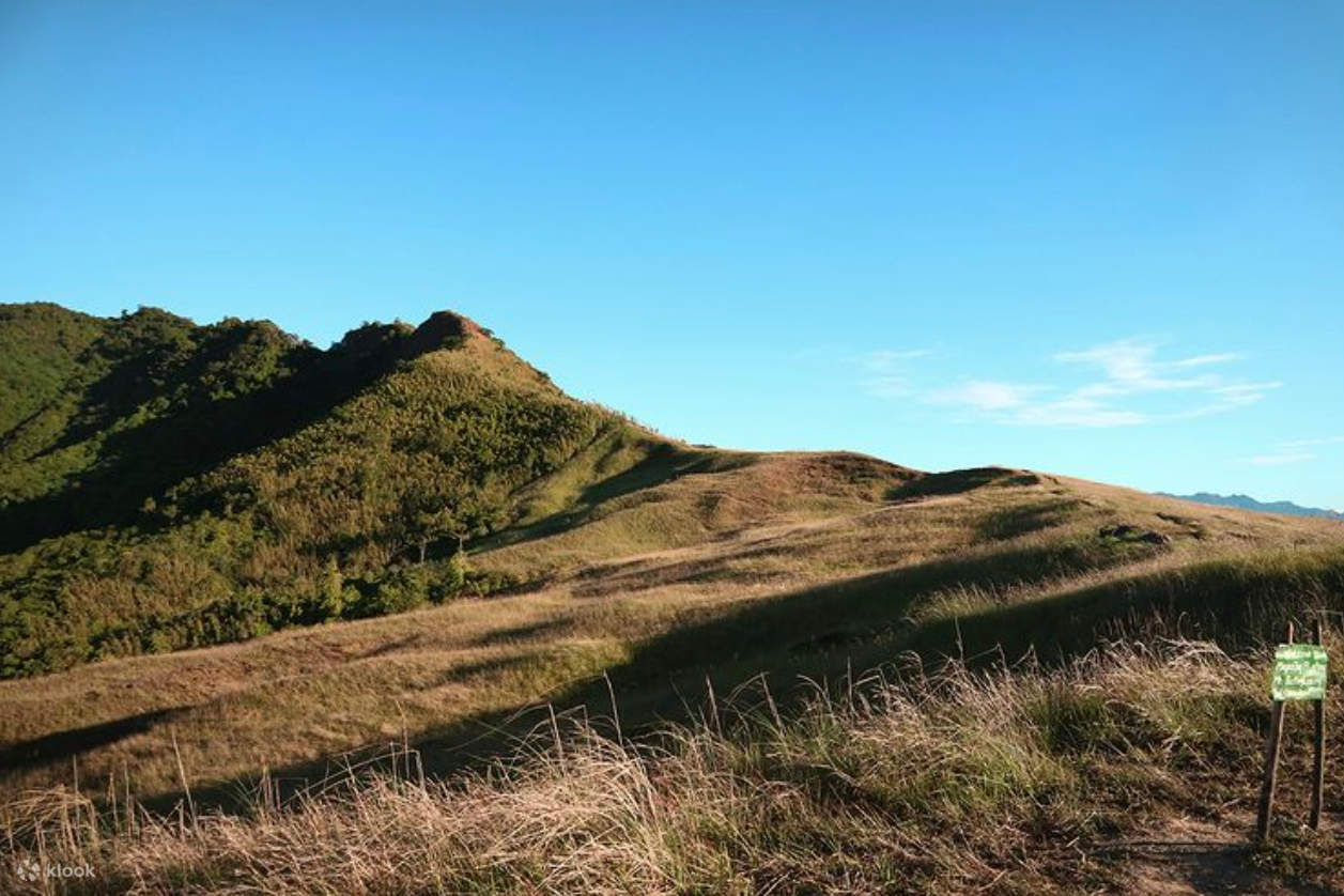 Mount Batolusong Join In Day Hike from Manila - Klook Philippines