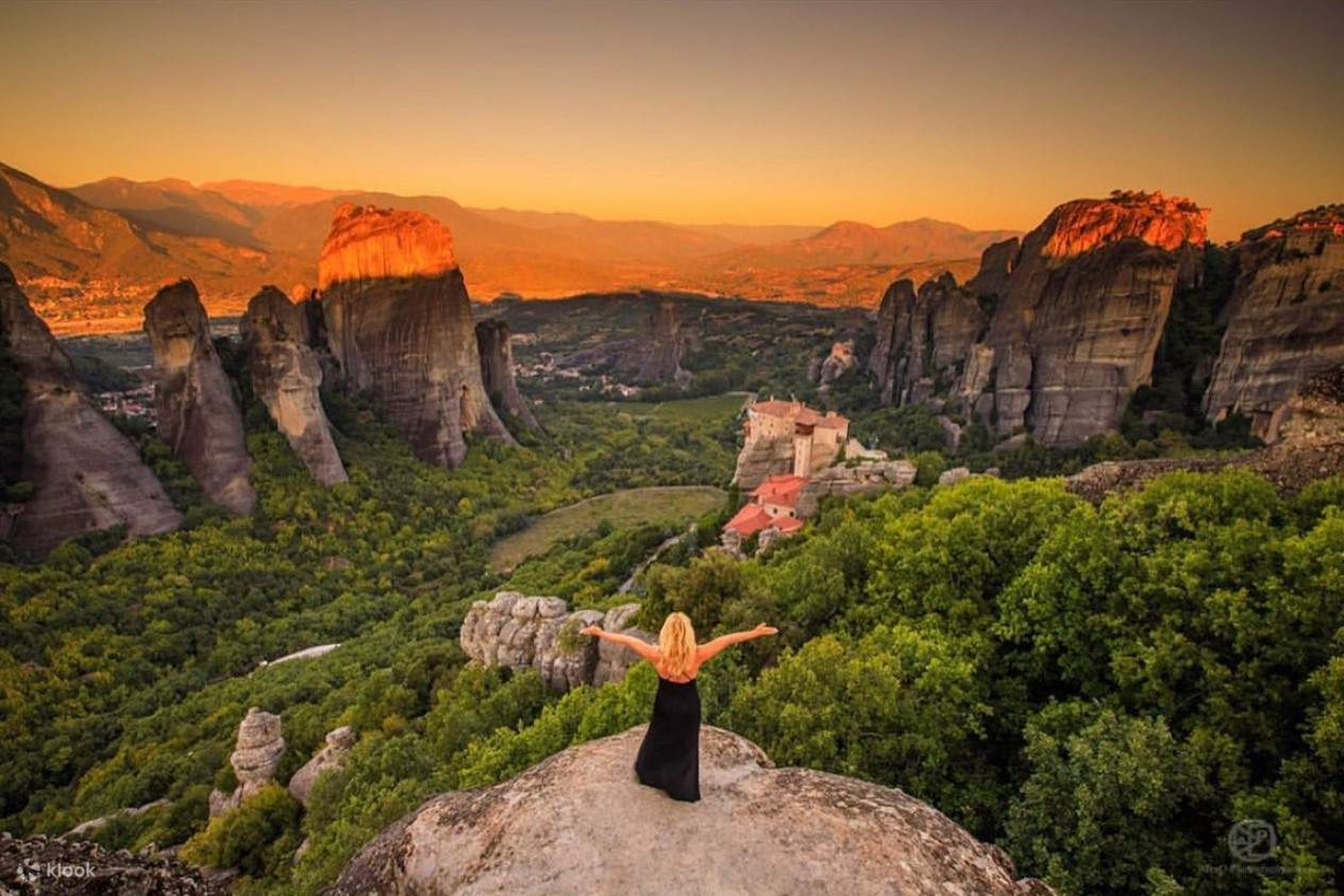 Meteora Day Tour from Athens by Bus - Klook United States