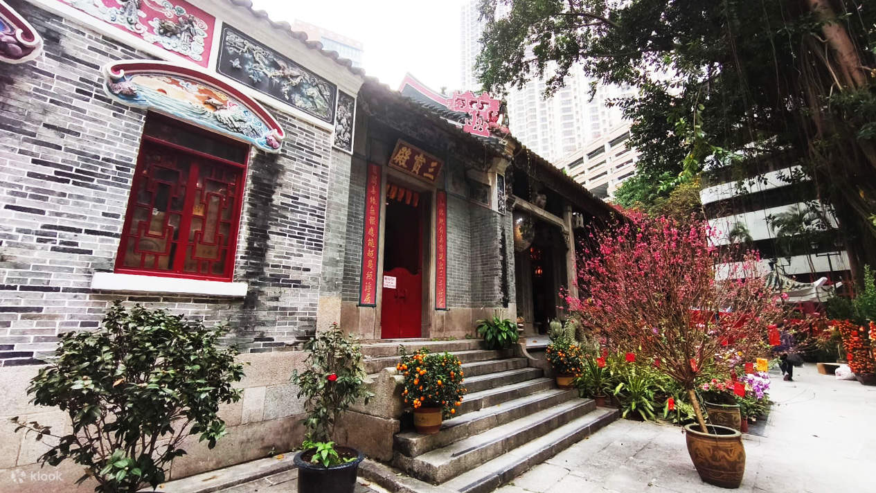 Ding Ding Car Tour: Food and cultural attractions along the way - Klook ...