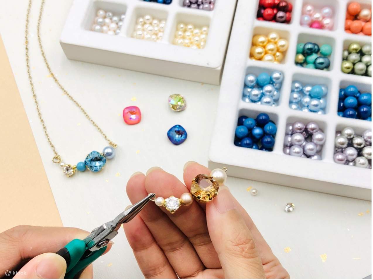 Taipei｜Jewelry Designer for One Day｜DIY Handmade Course｜Crystal Pearl ...