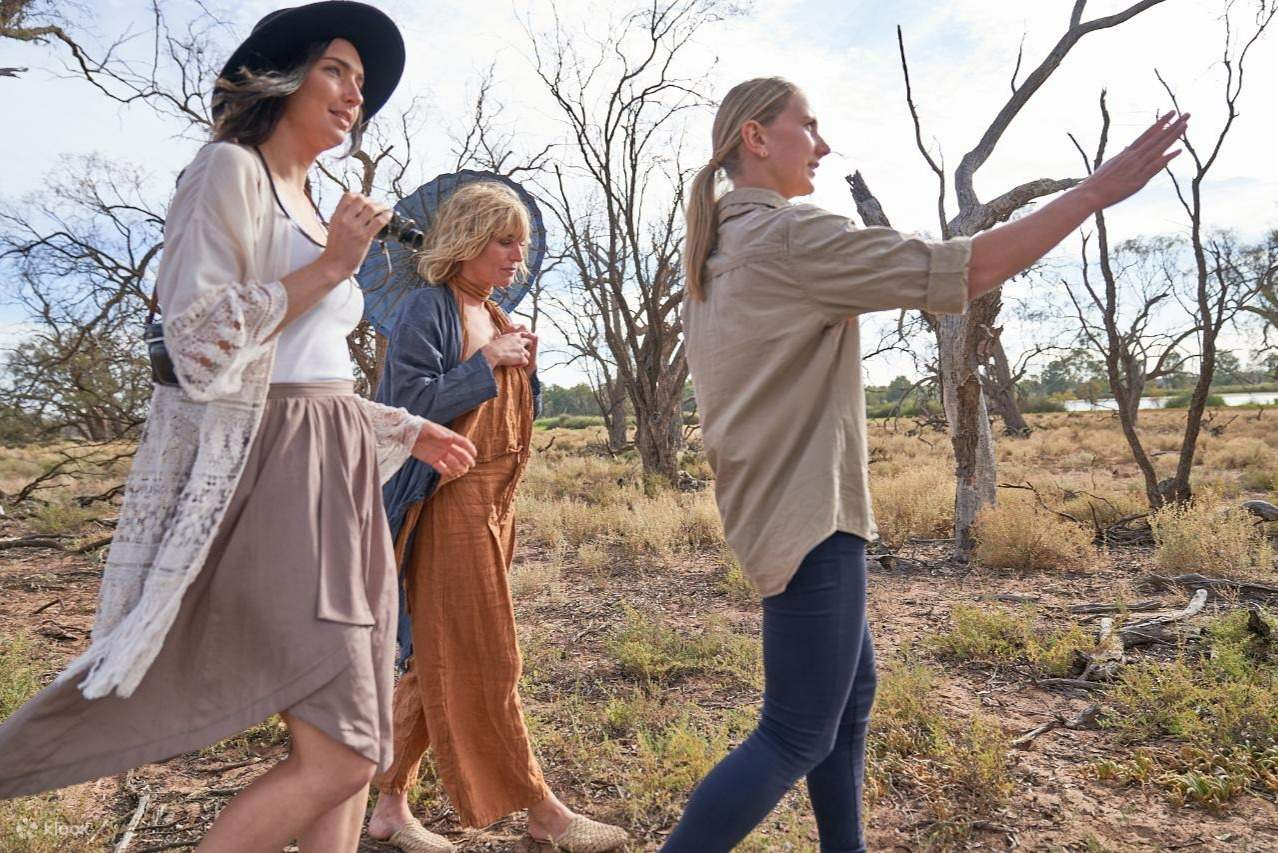 Lawatan Memerhati Burung Berpandu di Kilang Wain Stesen Banrock - Klook ...