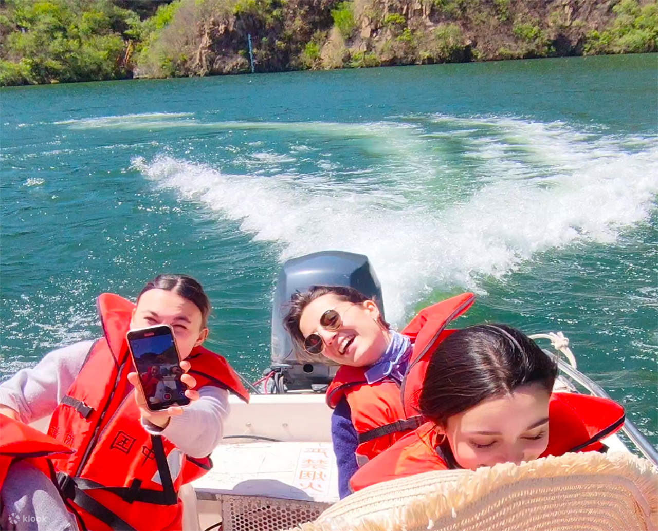 Huanghuacheng Water Great Wall Cruise and Hiking Tour - Klook Philippines