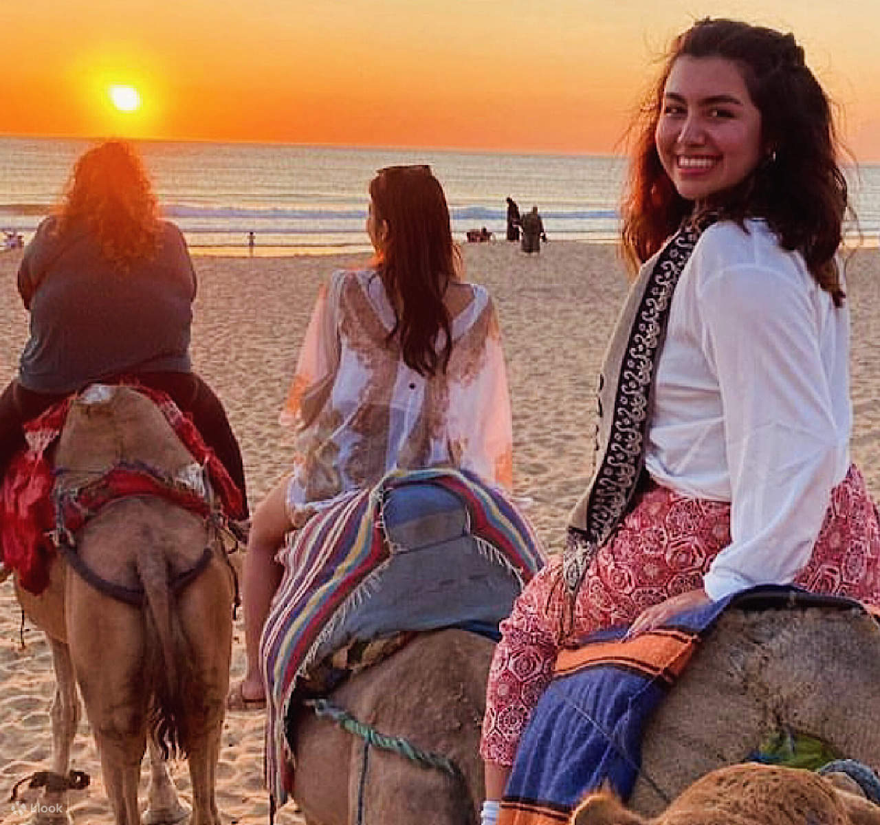 Sunset Camel Ride & Full Dinner - Klook