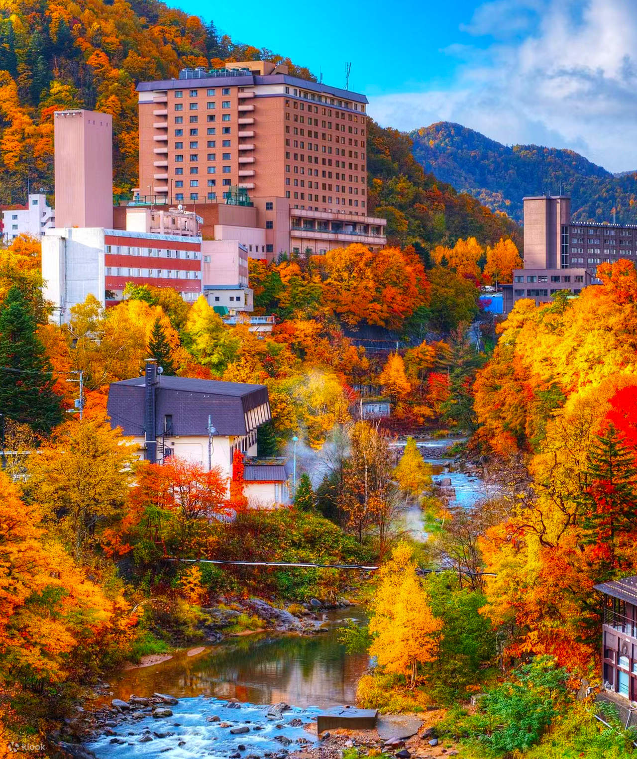Limited Hokkaido Autumn Foliage Season - Lake Toya, Jozankei Onsen ...