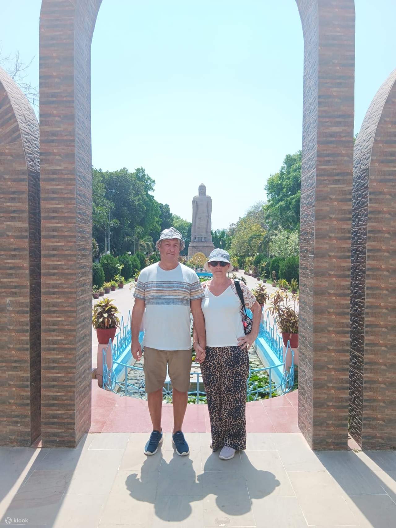 Varanasi: Lawatan Persendirian Sehari Penuh dengan Sarnath dan Menaiki ...