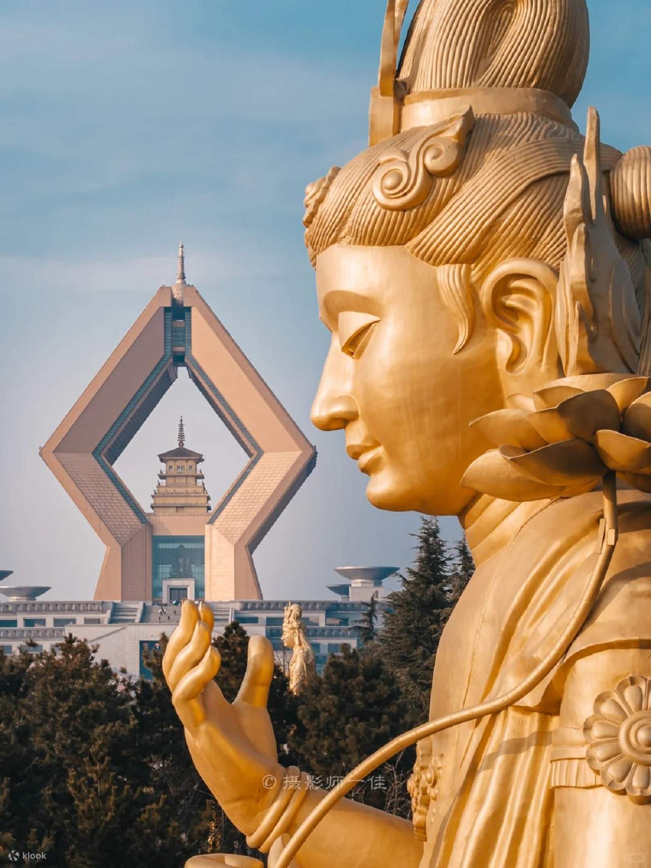 Xi'an Famen Temple + Qian Mausoleum + Mao Mausoleum + Tomb of Crown Prince Yide Day Tour ...