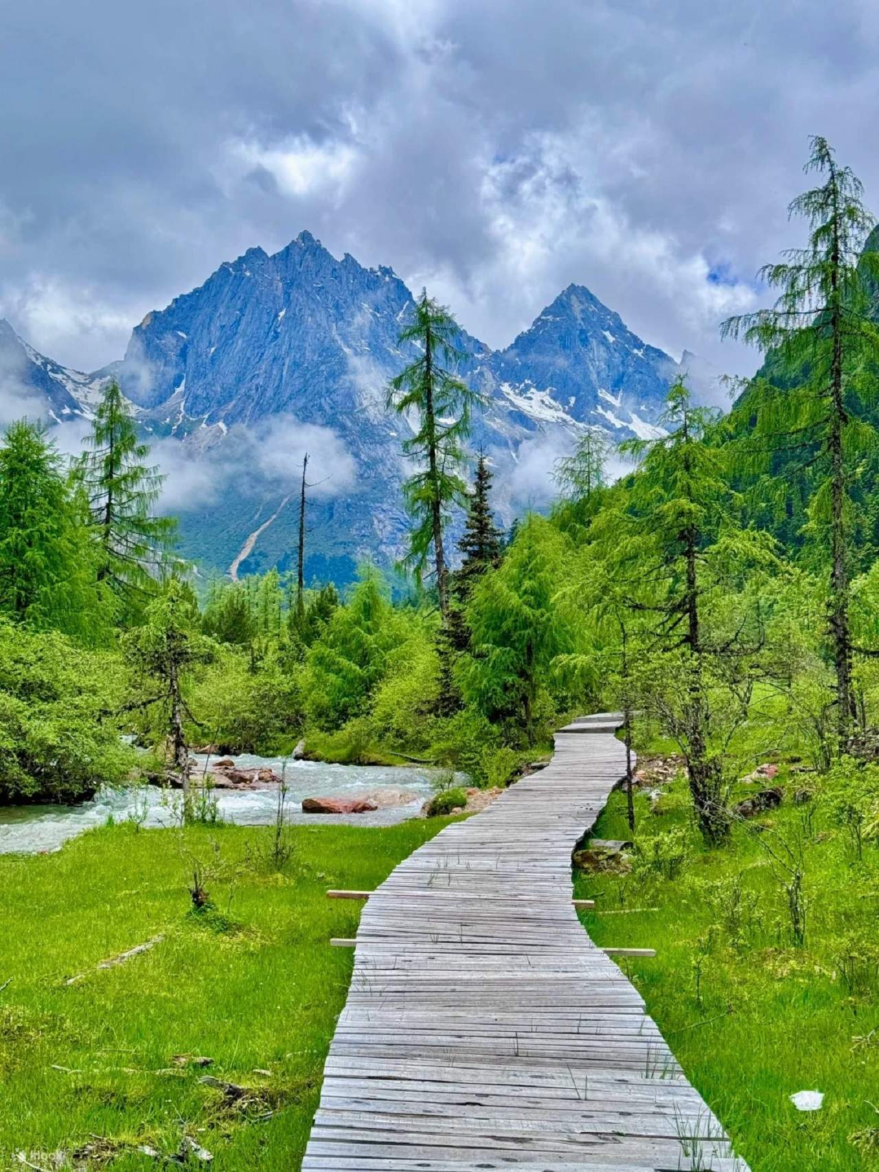 Sichuan Bipenggou Ice and Snow Fairy Tale World 1-Day Tour (Snow ...