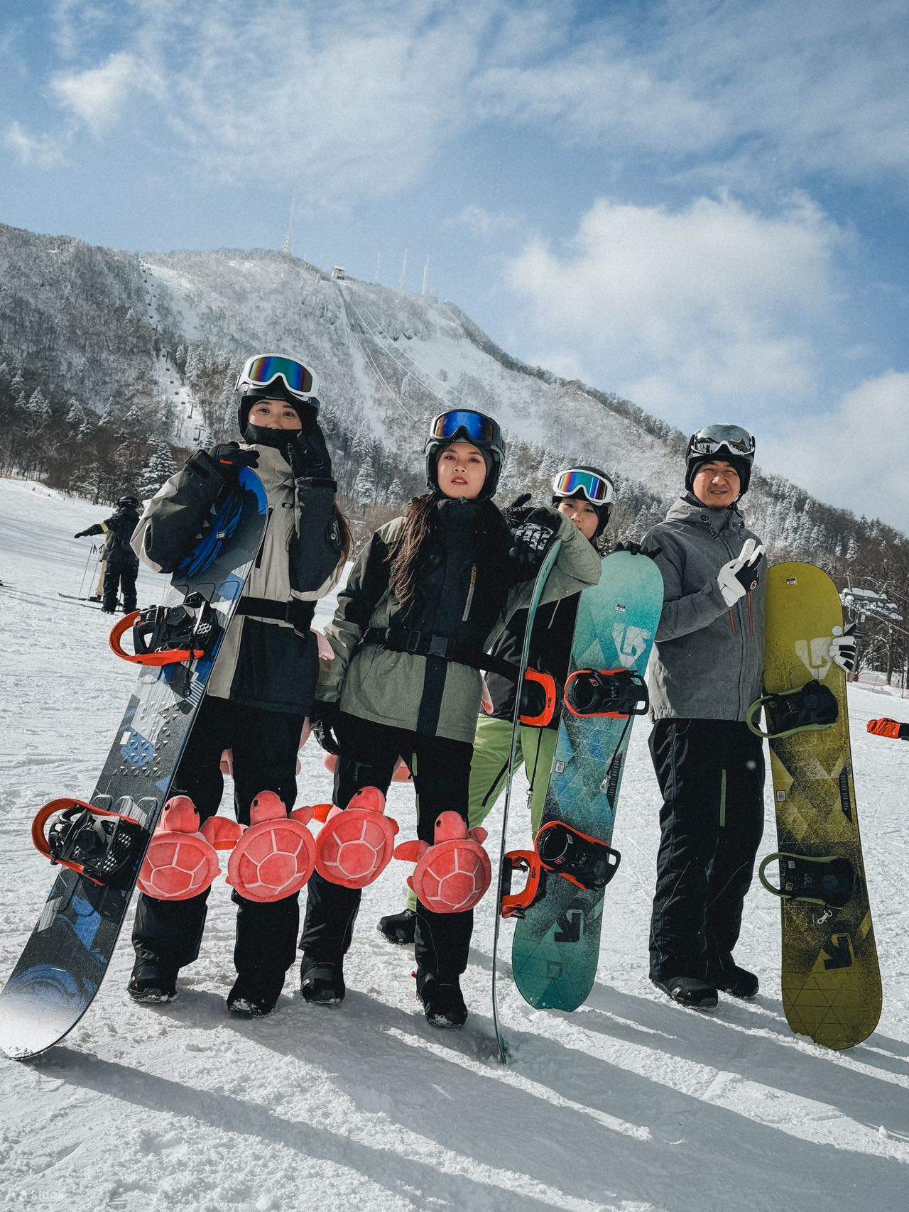 Hokkaido丨Sapporo International Ski Resort All-inclusive one-day ski ...