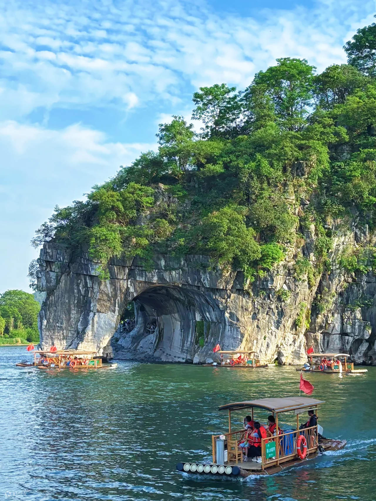 Guilin: 4 Days 3 Nights · Li River Four-Star Boat + 12-Person Group ...