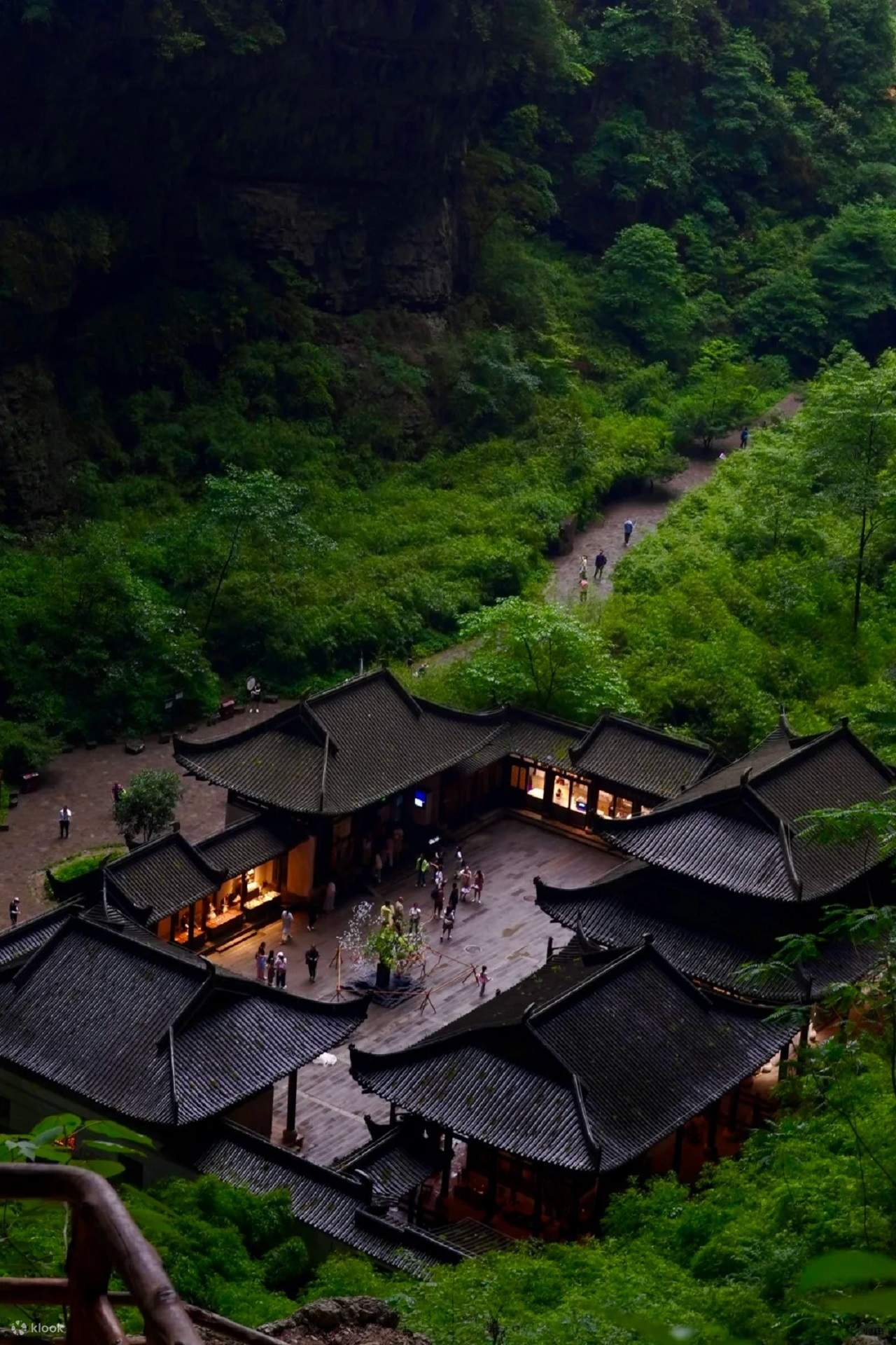 Wulong, Chongqing 1-Day Private Guided Luxury Tour: Wulong Three ...