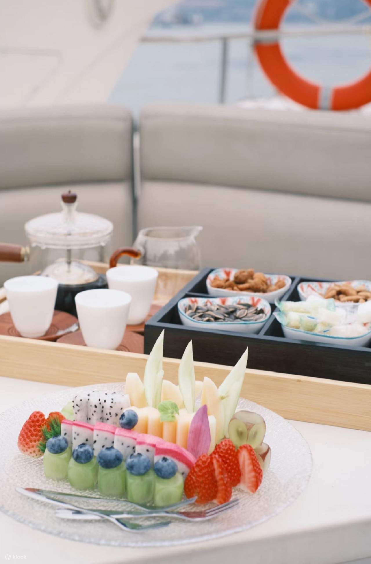 Chongqing Qianding Yacht Afternoon Tea Experience (Viewing the Two ...