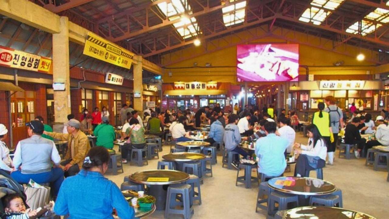 Pasar Yesan Paik Jong Won x Lawatan Bunga Sakura Kuil Gakwonsa - Klook ...