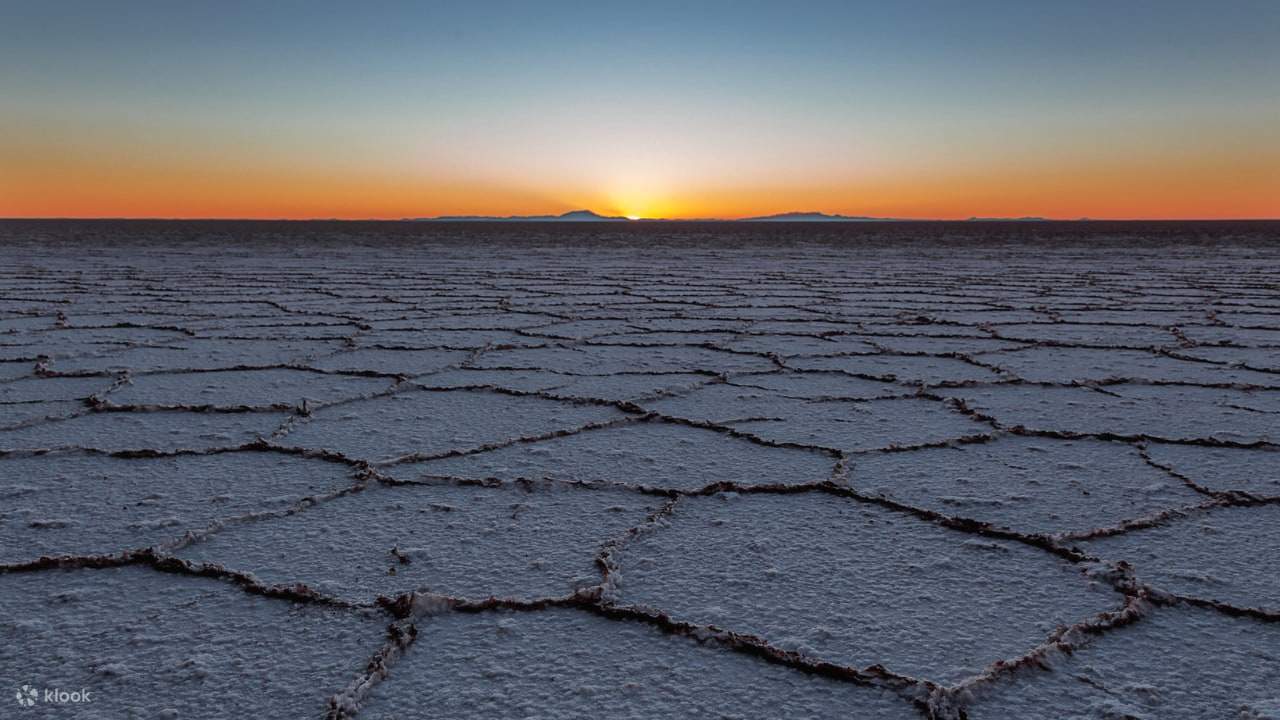 BOLIVIA: DISCOVER UYUNI SALT FLAT 2 DAYS/1 NIGHT - Klook India