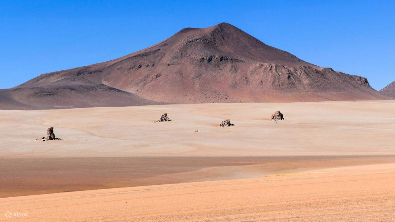 BOLIVIA: UYUNI SALT FLAT DESERT & LANDSCAPES 3 DAYS/2 NIGHT - Klook India