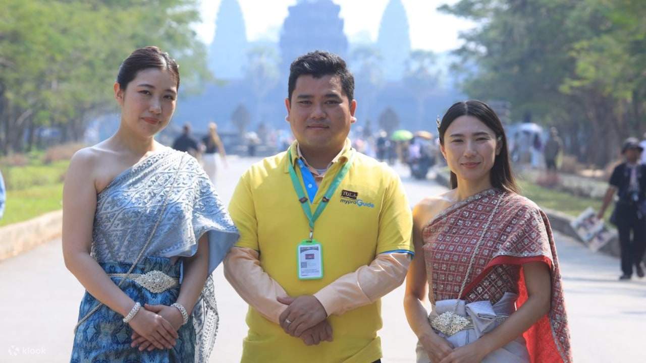 Khmer Traditional Custom Dressing Tour at Angkor Wat - Klook