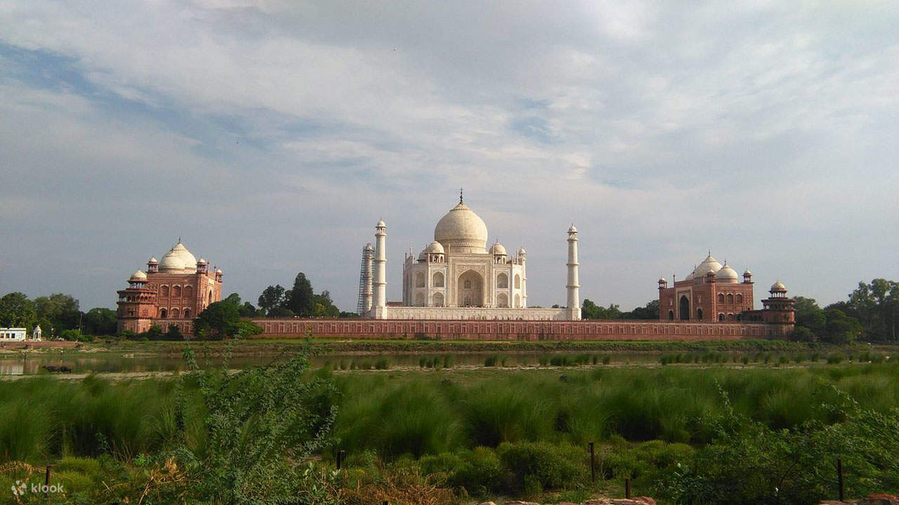 Taj Mahal Sunrise /Sunset Tour With Wildlife SOS Elephant/Bear - Klook ...