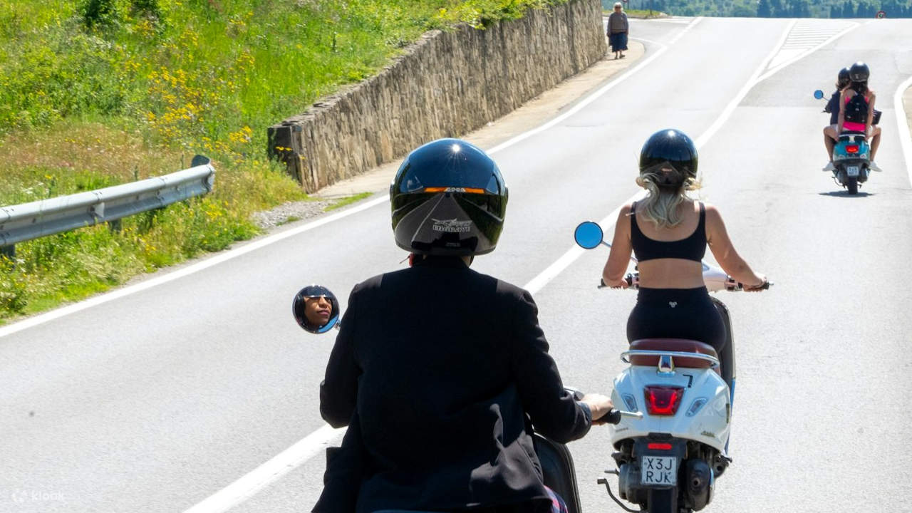 Small group tour by Vespa with lunch in Tuscany - Klook Singapore
