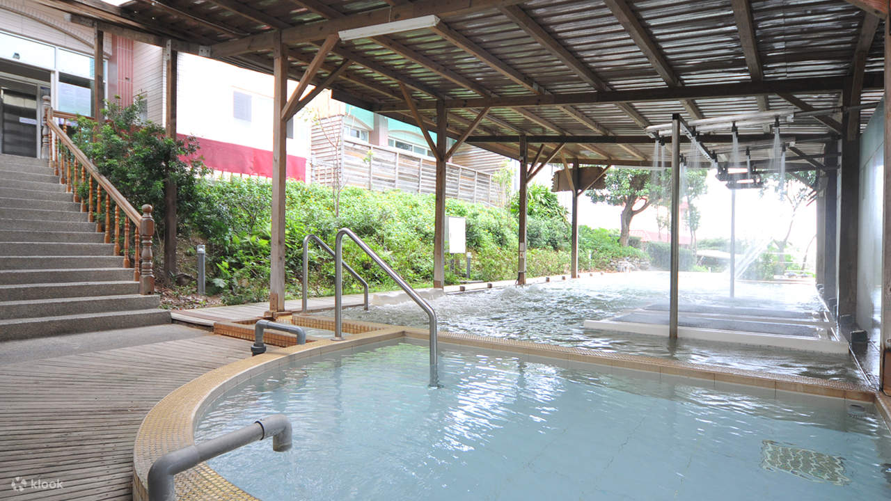 New Taipei: Wan Jin Hot Spring Resort Private Bath & Public Hot Spring ...