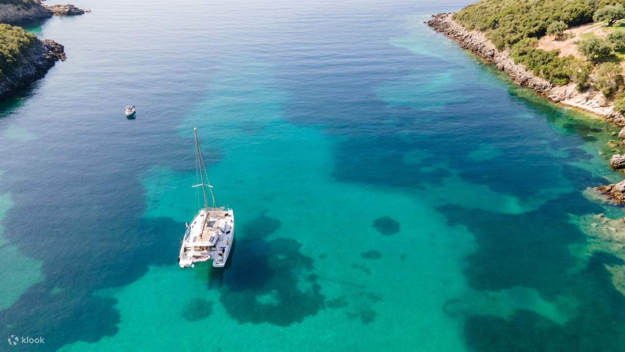 Caldera Catamaran Sail & Swim Tour with Lunch (for cruise travelers ...