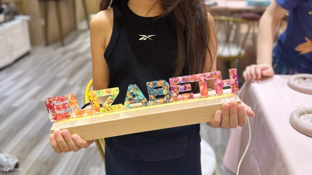 Floral Resin Lightstand Workshop - Klook