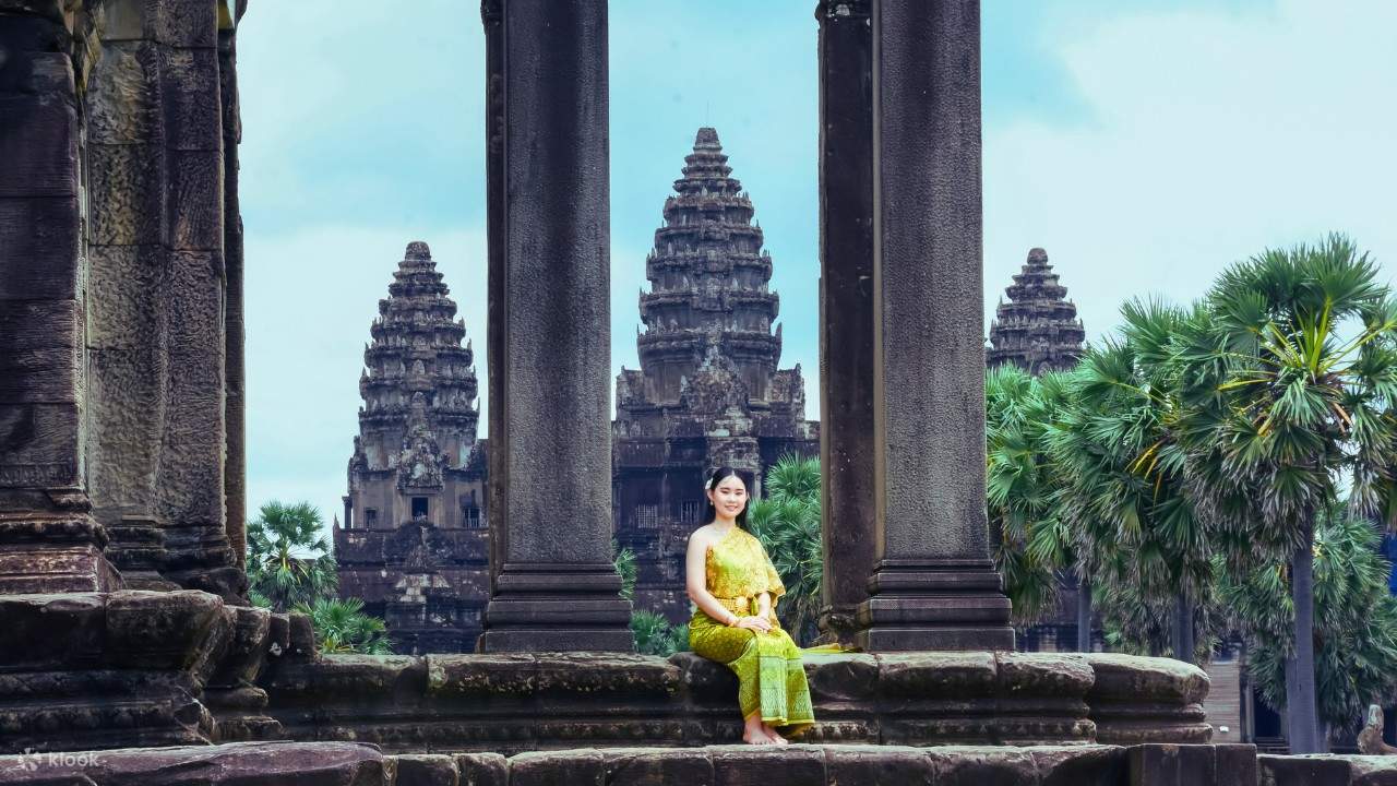 Khmer Traditional Custom Dressing Tour at Angkor Wat - Klook Australia