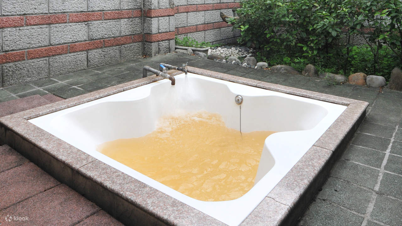 Jinshan Wanli Hot Spring Resort Private Hot Spring & Public Hot Spring ...