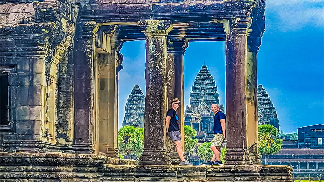 Angkor Wat Sunrise Tour with Monk Blessing - Klook Singapore