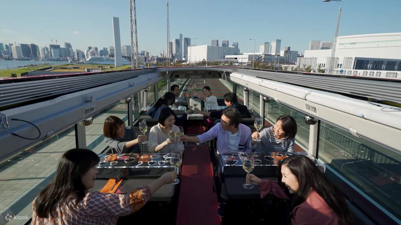 ”Tokyo Restaurant Bus" for Sightseeing With Lunch or Dinner in Tokyo ...