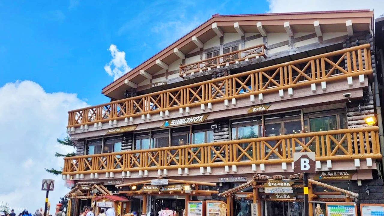 Mt. Fuji 5th Station & Hakone Owakudani & Ropeway + Pirate Ship Dual ...