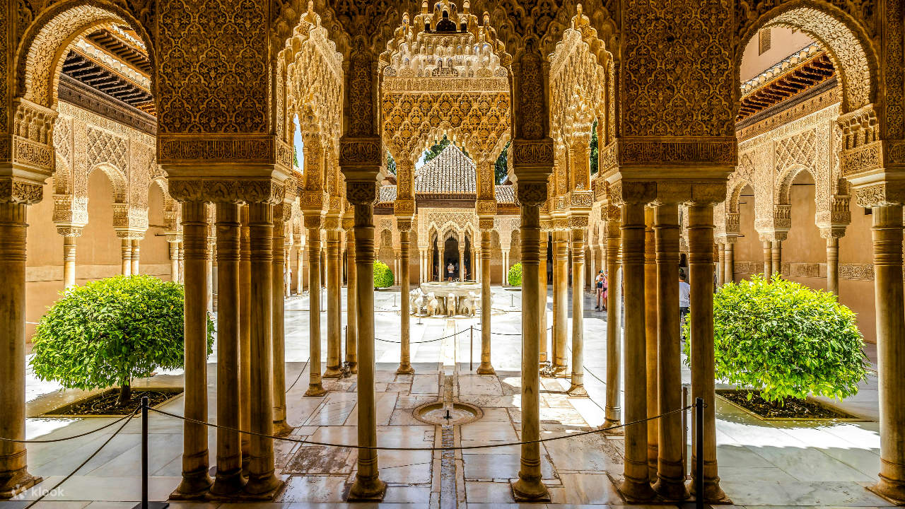 Alhambra private tour in Granada, - Klook Philippines