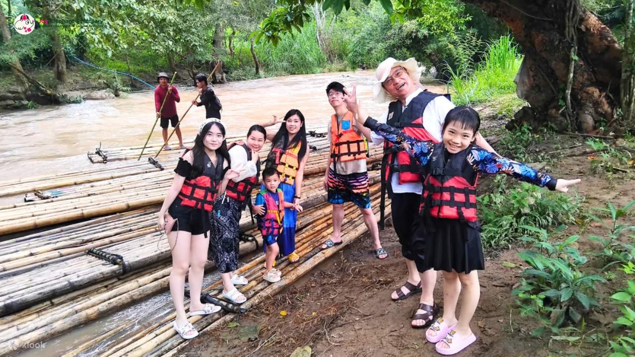 Chiang Mai Elephant Observation & Bamboo Rafting - Klook