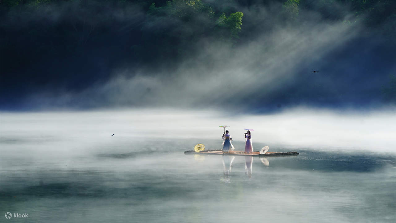 2-Day Tour in Chenzhou, Hunan (8-person group + Dongjiang Lake ...